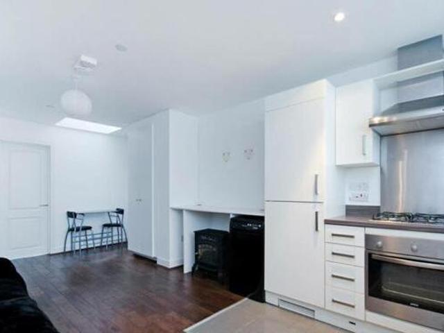 2 Bedroom Flat For Sale In Fulham, London
