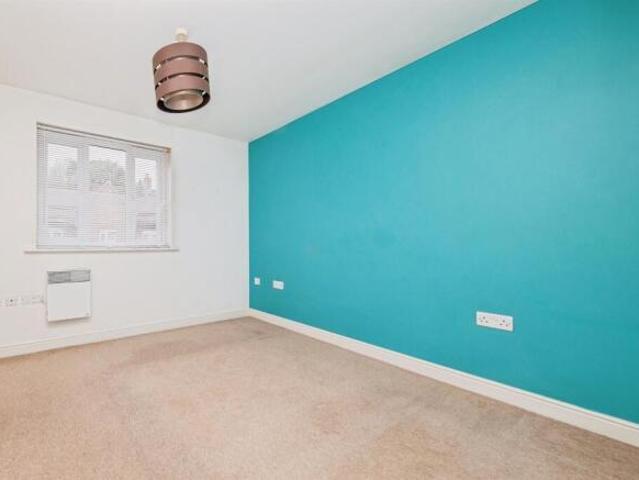 2 bedroom flat for sale in Fulham Way, Ipswich, IP1