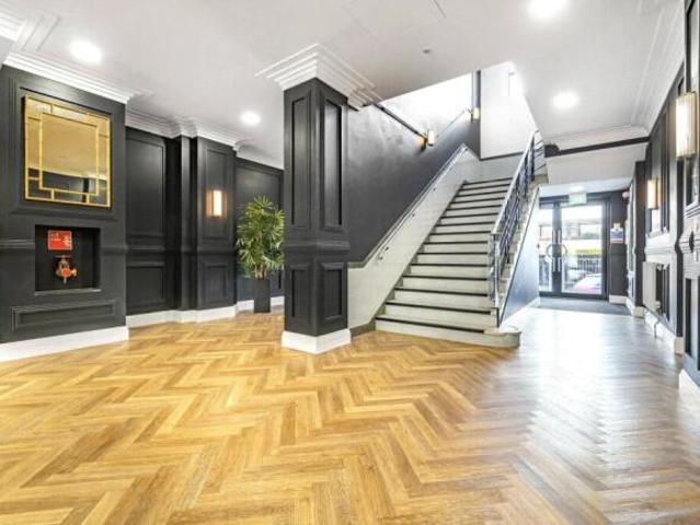 2 bedroom flat for sale in Fullbrook Drive, Basingstoke, Hampshire, RG21