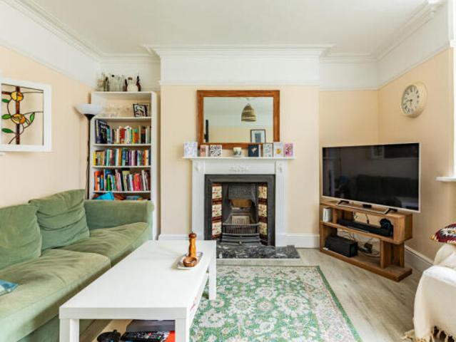 2 bedroom flat for sale in Garden Flat, Cotham Brow, Cotham, Bristol, BS6