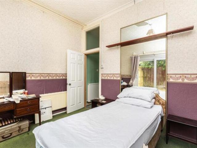 2 bedroom flat for sale in Garden Flat, Stourwood Avenue, Southbourne BH6 3PN, BH6