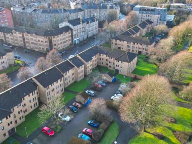2 bedroom flat for sale in Garriochmill Way, North Kelvinside, Glasgow West, G20