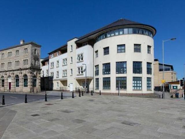 2 Bedroom Flat For Sale In Gateshead, Tyne And Wear