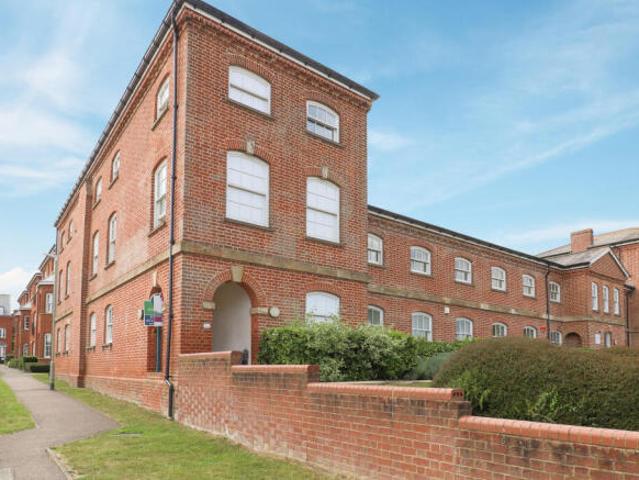 2 bedroom flat for sale in George Roche Road, Canterbury, CT1