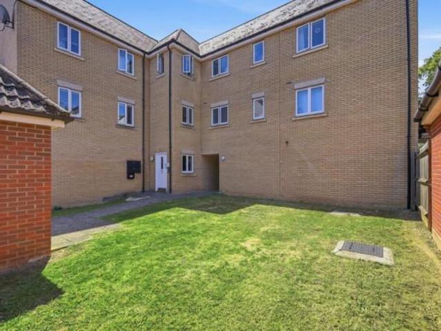 2 bedroom flat for sale in Goodier Road, Chelmsford, CM1