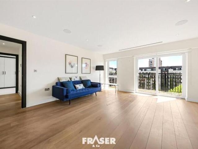 2 bedroom flat for sale in Golding House, NW9