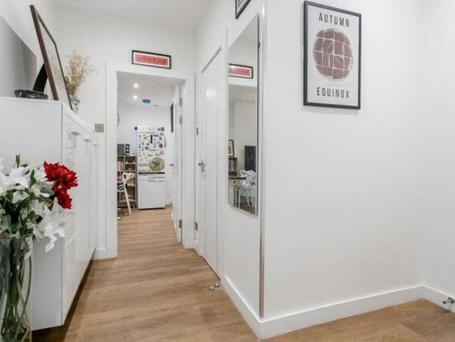 2 bedroom flat for sale in Gorgie Road, Edinburgh, EH11
