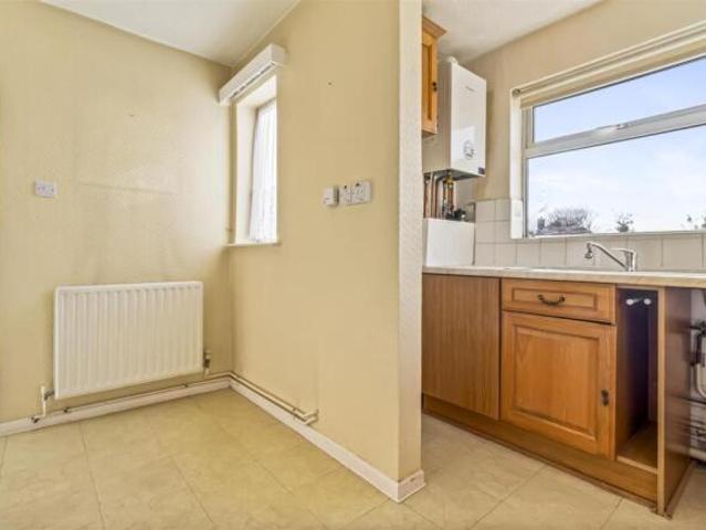 2 bedroom flat for sale in Goring Road, Goring By Sea, Worthing, BN12
