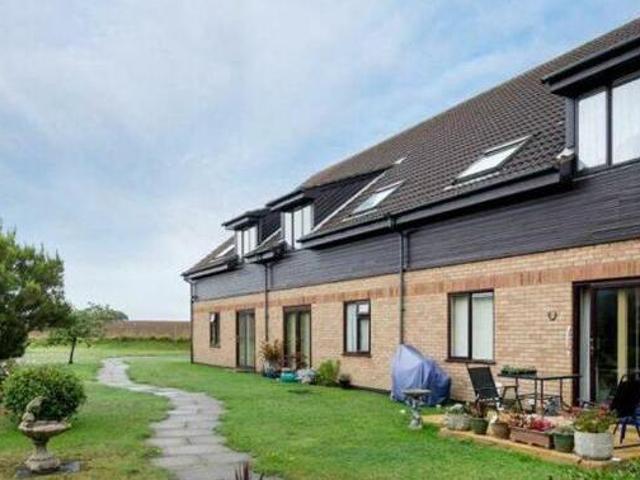 2 Bedroom Flat For Sale In Gorleston