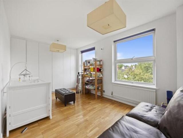 2 bedroom flat for sale in Gloucester Avenue, Primrose Hill NW1