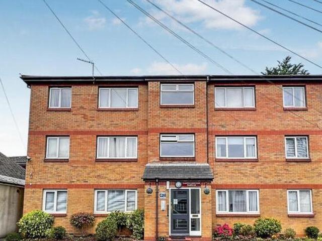 2 Bedroom Flat For Sale In Gladstone Gardens Court Buttrills Road