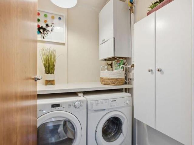 2 bedroom flat for sale in Glasgow Harbour Terraces, Glasgow, City, G11