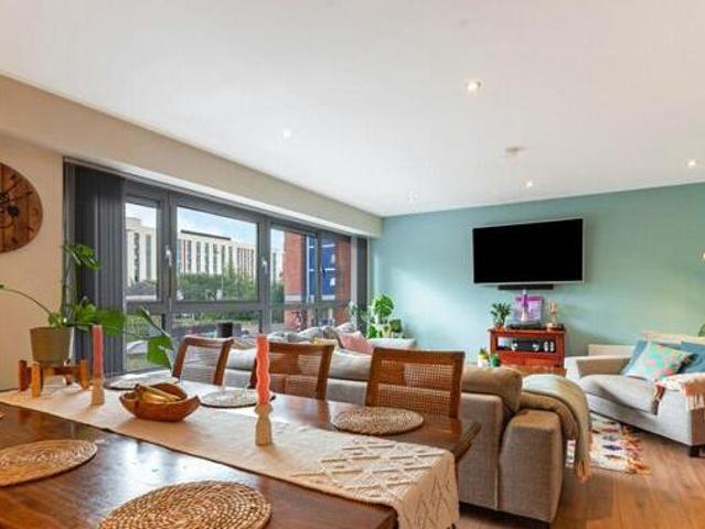 2 Bedroom Flat For Sale In Glasgow