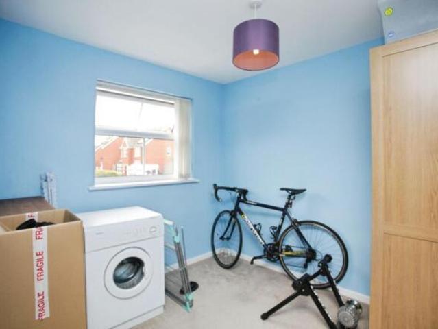 2 bedroom flat for sale in Glendale Way, Bannerbrook Park, Coventry, CV4