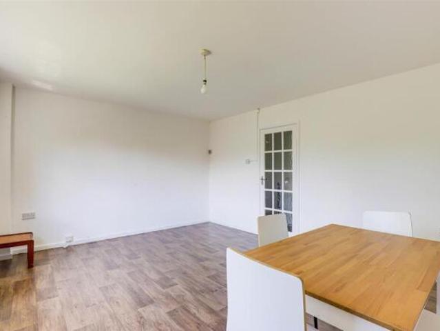 2 bedroom flat for sale in Grafton Court, Nottingham, NG7