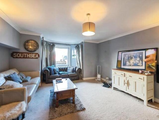 2 bedroom flat for sale in Granada Road, Southsea, Hampshire, PO4