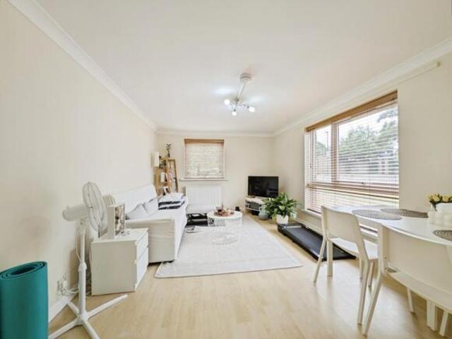 2 bedroom flat for sale in Greystoke Gardens, Newcastle upon Tyne, and Wear, NE2