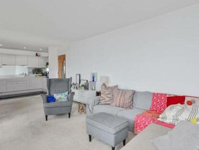 2 Bedroom Flat For Sale In Greenwich, London