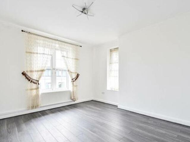 2 Bedroom Flat For Sale In Greenwich, London