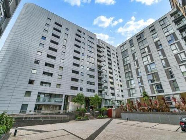 2 Bedroom Flat For Sale In Greenwich, London