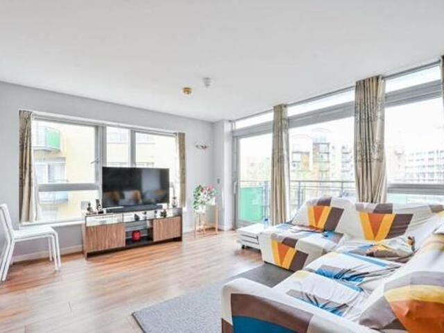 2 Bedroom Flat For Sale In Greenwich Millennium Village, London