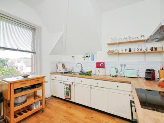 2 bedroom flat for sale in Grimston Avenue, Folkestone, Kent, CT20