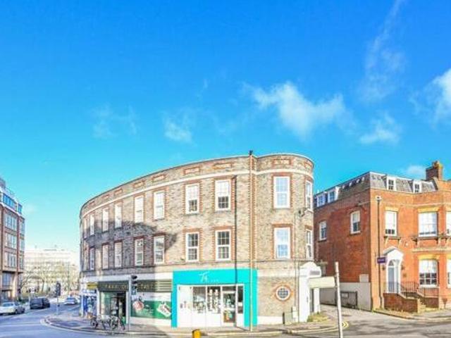 2 Bedroom Flat For Sale In Guildford