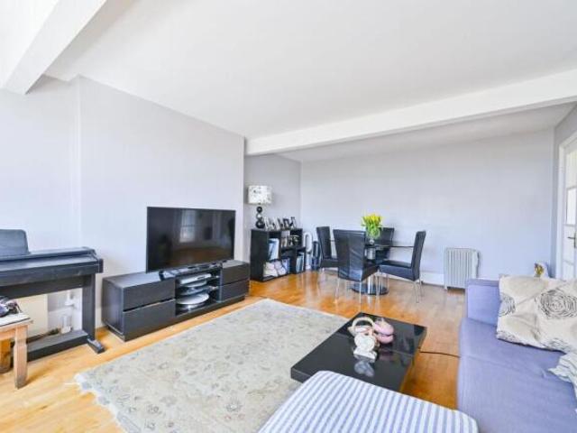 2 bedroom flat for sale in Hamilton Terrace, St John's Wood, London, NW8