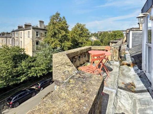 2 bedroom flat for sale in Hamilton Park Avenue, Glasgow, G12