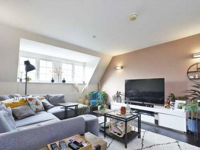 2 Bedroom Flat For Sale In Hampstead Garden Suburb