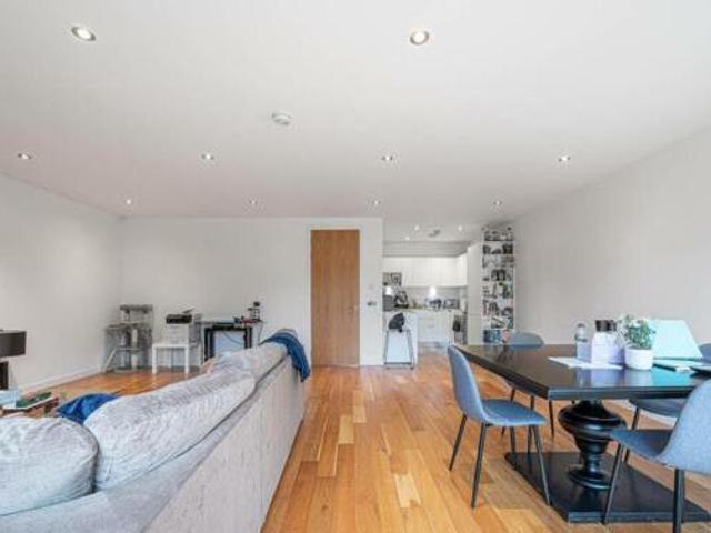 2 Bedroom Flat For Sale In Hampstead, London