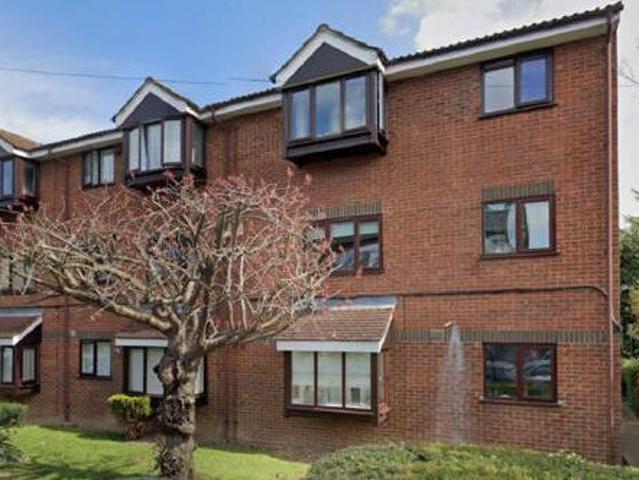 2 Bedroom Flat For Sale In Hadrian Court Hadley Road