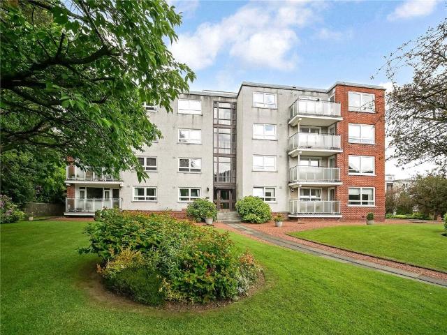 2 bedroom flat for sale in Haggswood Avenue, Pollokshields, Glasgow, G41