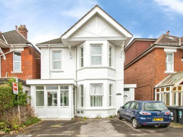2 bedroom flat for sale in Harvey Road, BOURNEMOUTH, Dorset, BH5