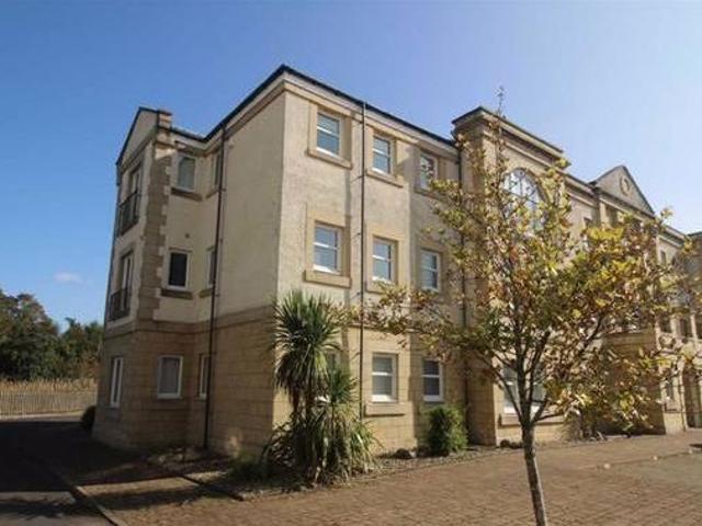 2 bedroom flat for sale in Harbourside Inverkip Greenock Renfrewshire PA16