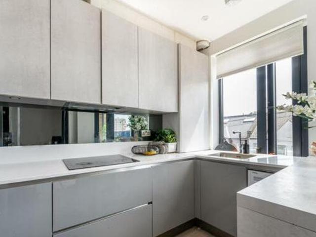 2 Bedroom Flat For Sale In Harlesden, London