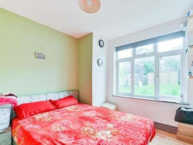 2 Bedroom Flat For Sale In Harlesden, London