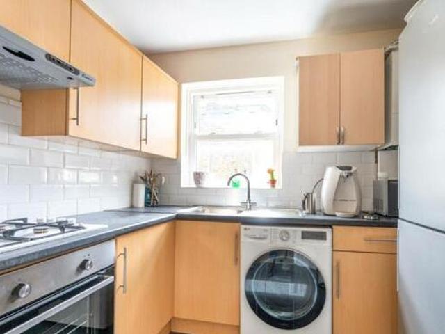 2 Bedroom Flat For Sale In Harlesden, London