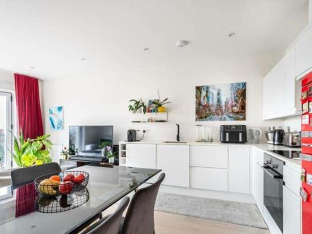 2 Bedroom Flat For Sale In Harlesden, London