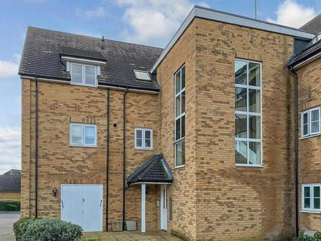 2 Bedroom Flat For Sale In Harold Hill