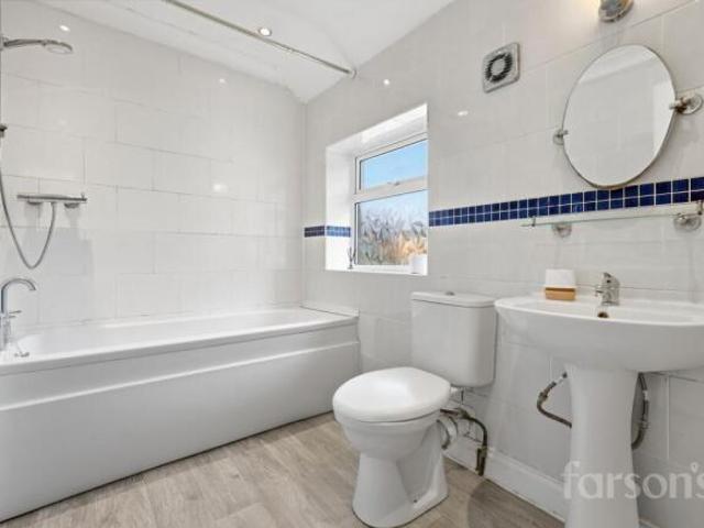 2 bedroom flat for sale in Harrison Close, Hutton, CM13