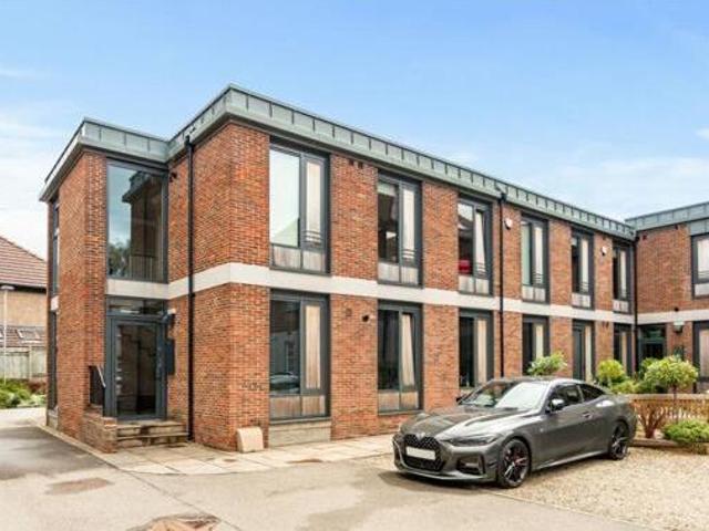 2 Bedroom Flat For Sale In Harrogate