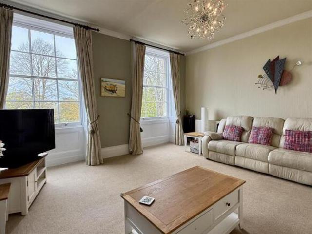 2 bedroom flat for sale in Hatherley Court Road, Cheltenham, GL51
