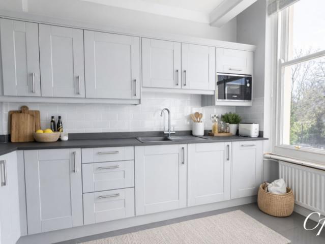 2 bedroom flat for sale in Hatherley Road, Lansdown, GL51