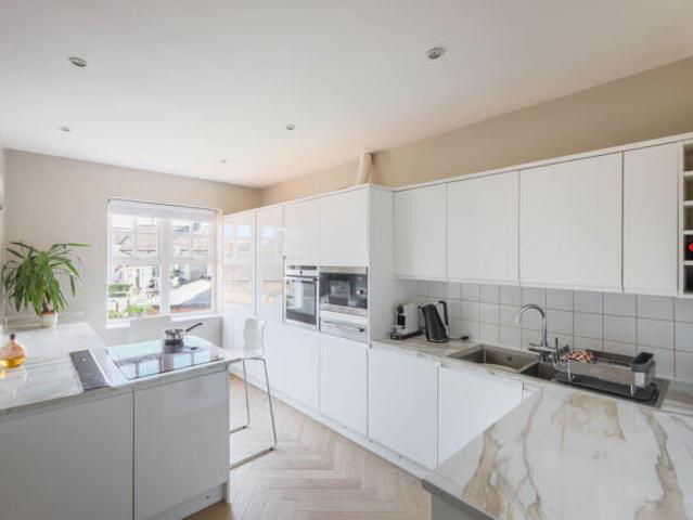 2 bedroom flat for sale in Hawthorn Court, Gosforth, Newcastle Upon Tyne, NE3