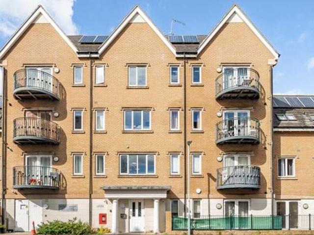 2 Bedroom Flat For Sale In Hayes