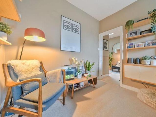 2 bedroom flat for sale in Hazelroyd, Franklin Mount, HG1