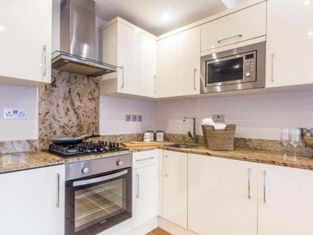2 Bedroom Flat For Sale In Hendon, London