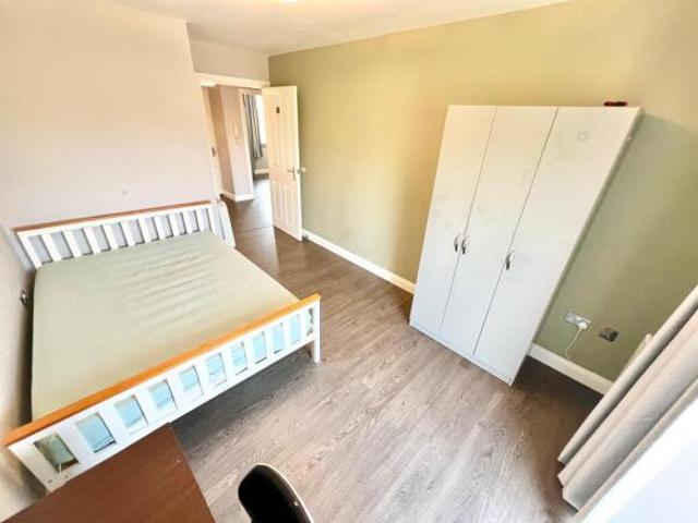 2 bedroom flat for sale in Henry Bird Way, Northampton, NN4