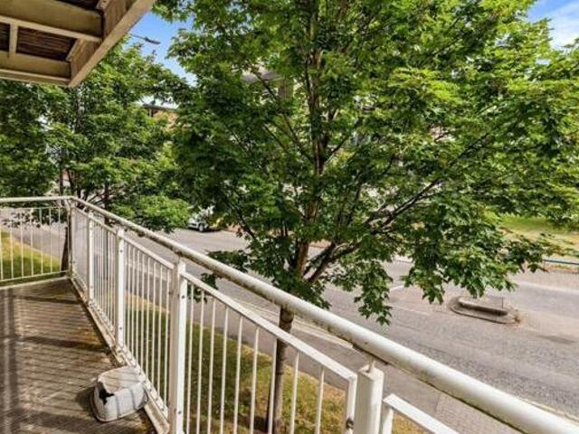 2 Bedroom Flat For Sale In Heol Glan Rheidol, Cardiff